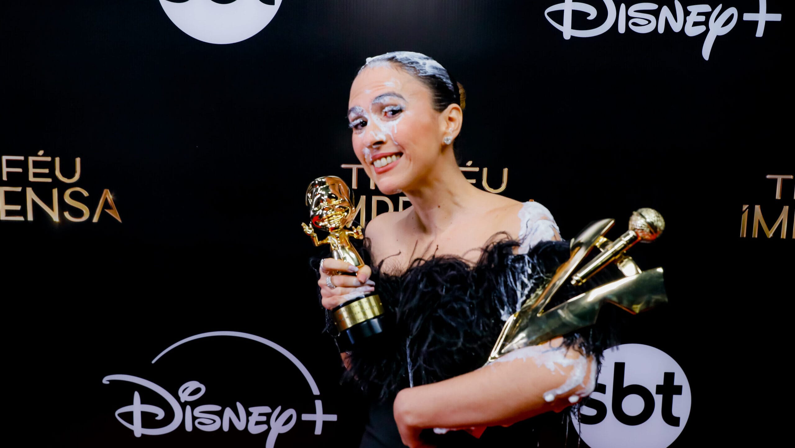 Lady Night leva "Melhor Talk Show" no Troféu Imprensa | KFTV
